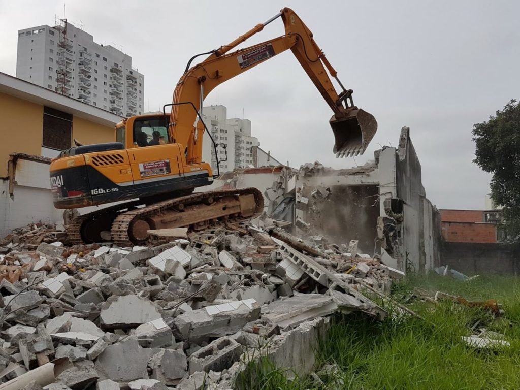 Remoção de Entulhos 05 – Demolidora Conceição